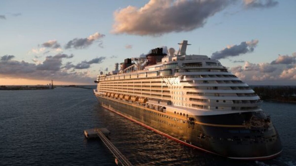 Disney Cruise Line Internet Package Pricing and Information - Park Savers