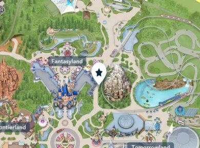 Alice in Wonderland Ride Review - Park Savers