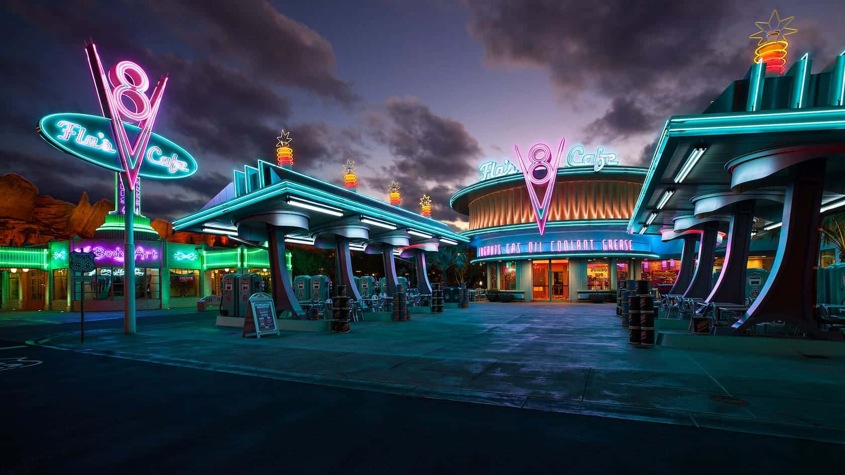 Cars Land Guide - Everything You Need To See, Do and Eat - Park Savers