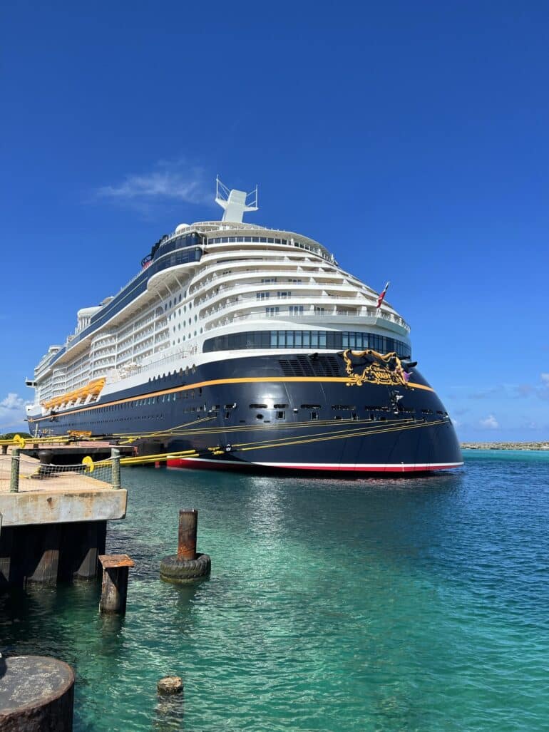 A Landlubber's Guide to the Disney Cruise Pirate Night - Park Savers