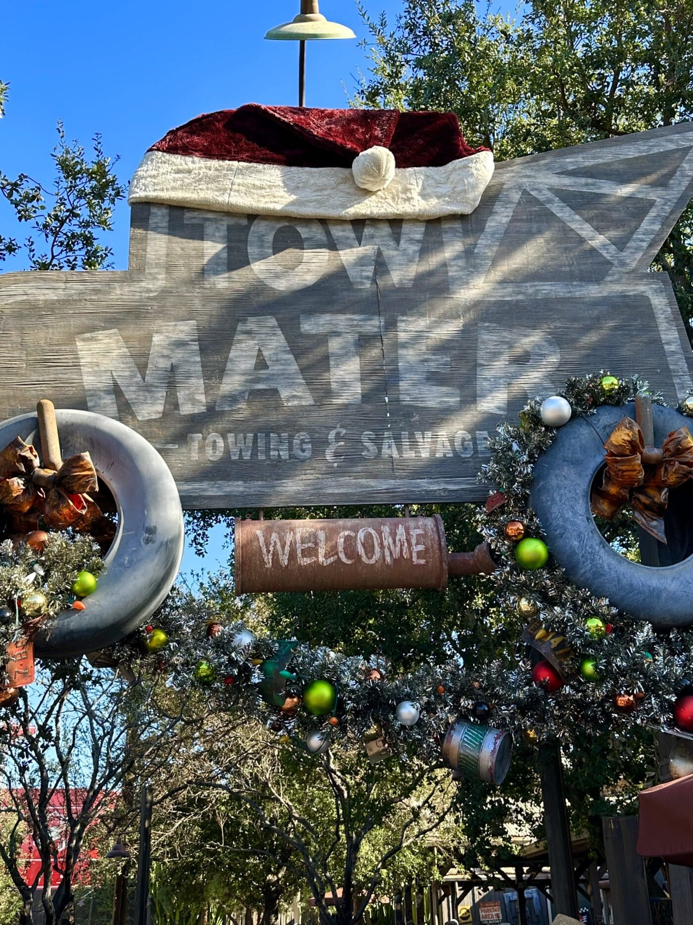 Mater's Junkyard Jamboree Ride Review - Park Savers
